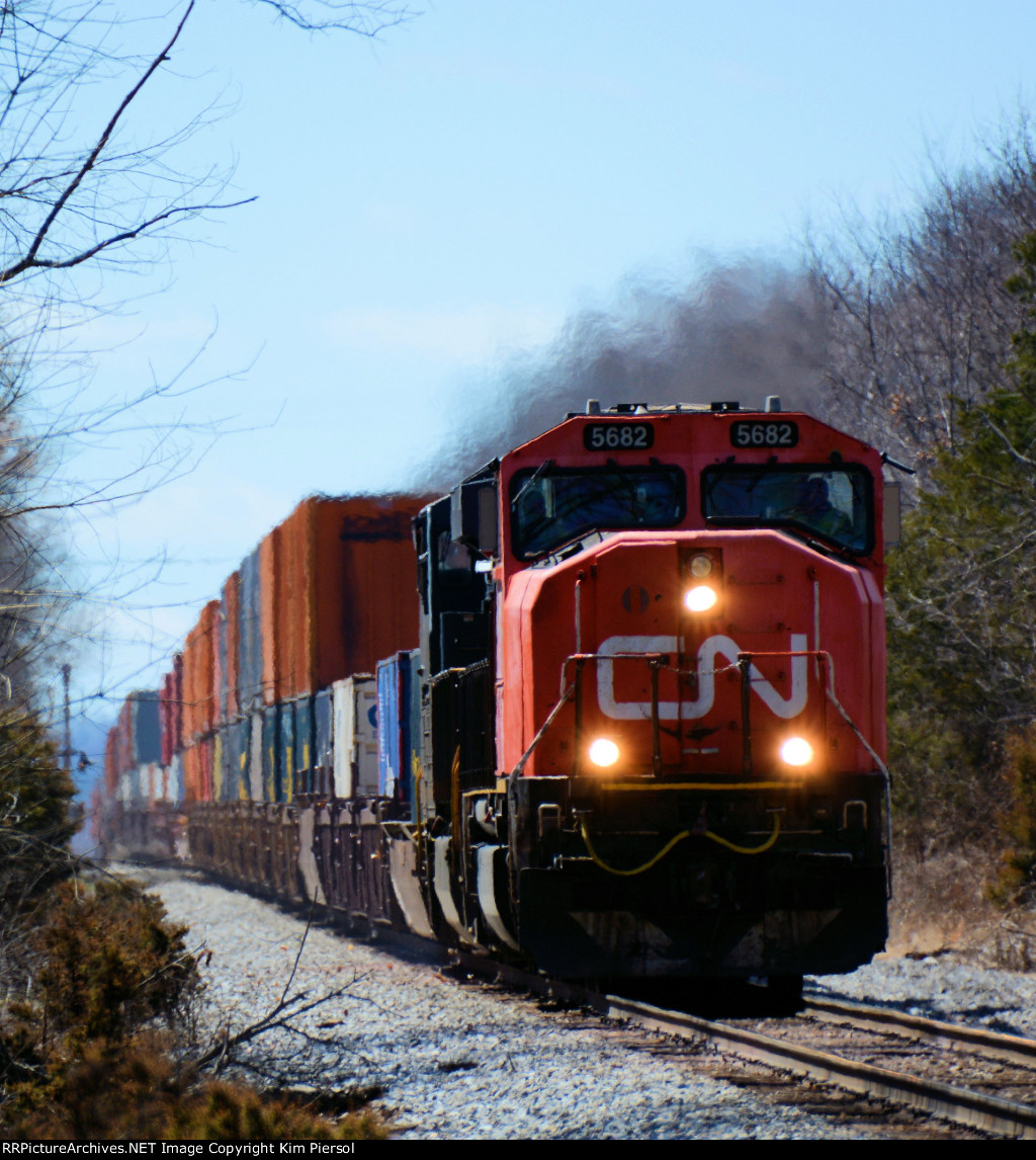 CN 5682 Q190